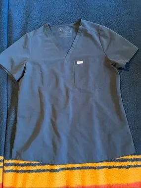 Figs | Tops | Figs Catarina Scrub Top Deep Gray Color With A Vneck And ...